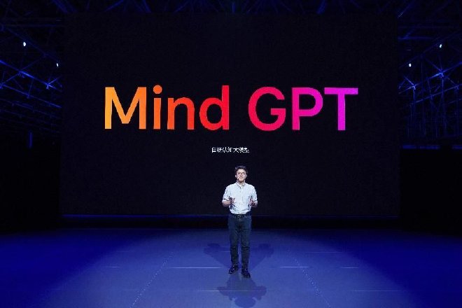 理想家庭科技日官宣超级旗舰MEGA 通勤NOA、Mind GPT亮相-新浪汽车