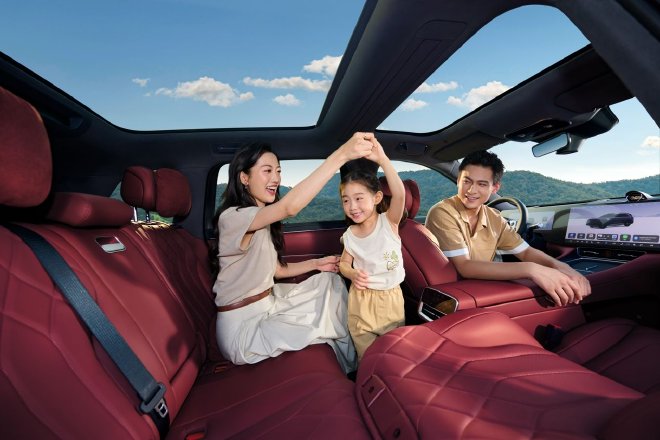 售价35.98-44.98万 问界M8纯电版正式上市-新浪汽车