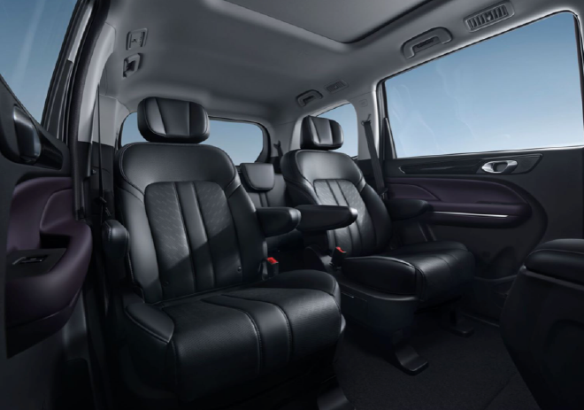 MPV市场再进击：传祺M8大师超级混动版 / M6 MAX上市-新浪汽车