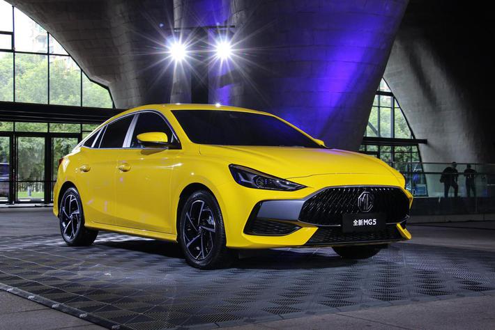 实拍上汽名爵全新MG5 颜值炸裂性能范儿爆表-新浪汽车