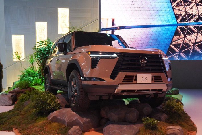 2023广州车展：雷克萨斯全新一代GX首发亮相-新浪汽车