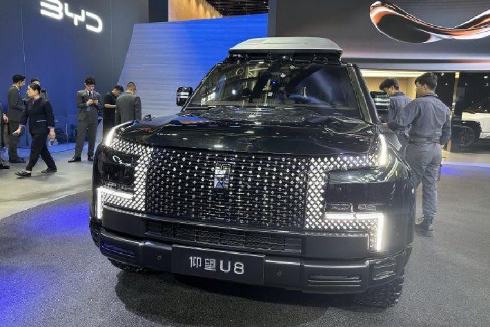 2024北京车展：仰望U8越野玩家版售109.8万元/仰望U7亮相-新浪汽车