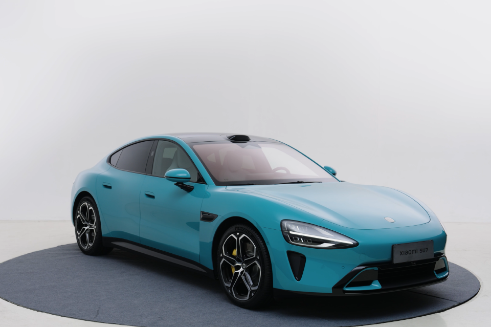 小米SU7正式上市 售价21.59-29.99万元-手机新浪汽车