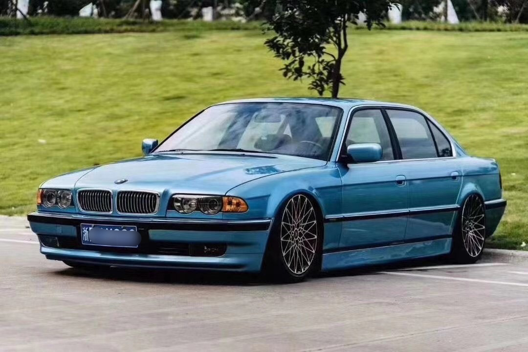 玩老车是一种态度，宝马728欣赏一下-手机新浪汽车