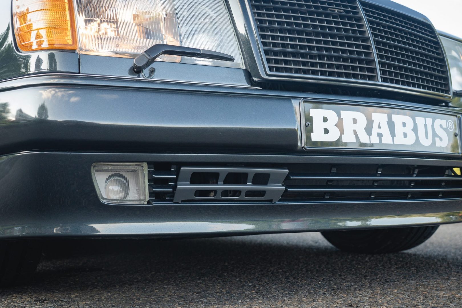 1991 Mercedes-Benz 500E Brabus 6.0 太凶了！！！-新浪汽车