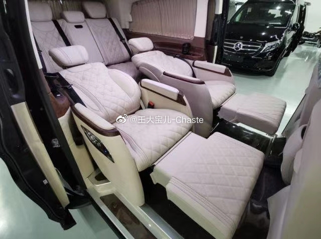 汽车美图赏析：奔驰V250 迈巴赫VS680限量版-手机新浪汽车