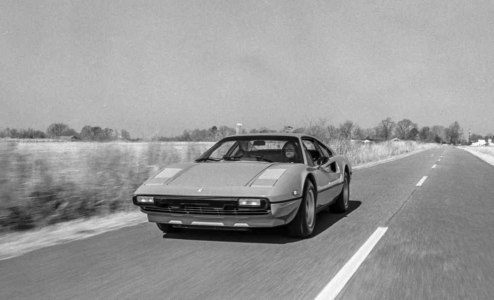 1977年的法拉利308 GTB，不被时间磨灭的经典-手机新浪汽车