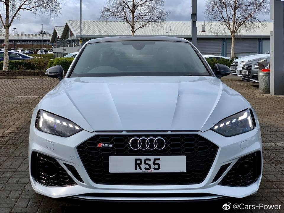 奥迪RS5：竞技大神！不服来辩！-手机新浪汽车