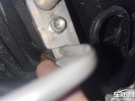 长安马自达昂克赛拉空调膨胀阀垫片生锈-新浪汽车