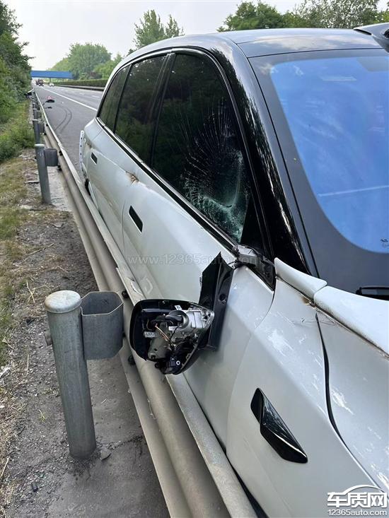 理想L7高速NOA智能驾驶未识别导致事故-新浪汽车