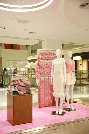 让时尚可持续 CRUSH Collection 联合SKP SELECT 打造“心动绚烂”主题快闪店_新浪时尚_新浪网
