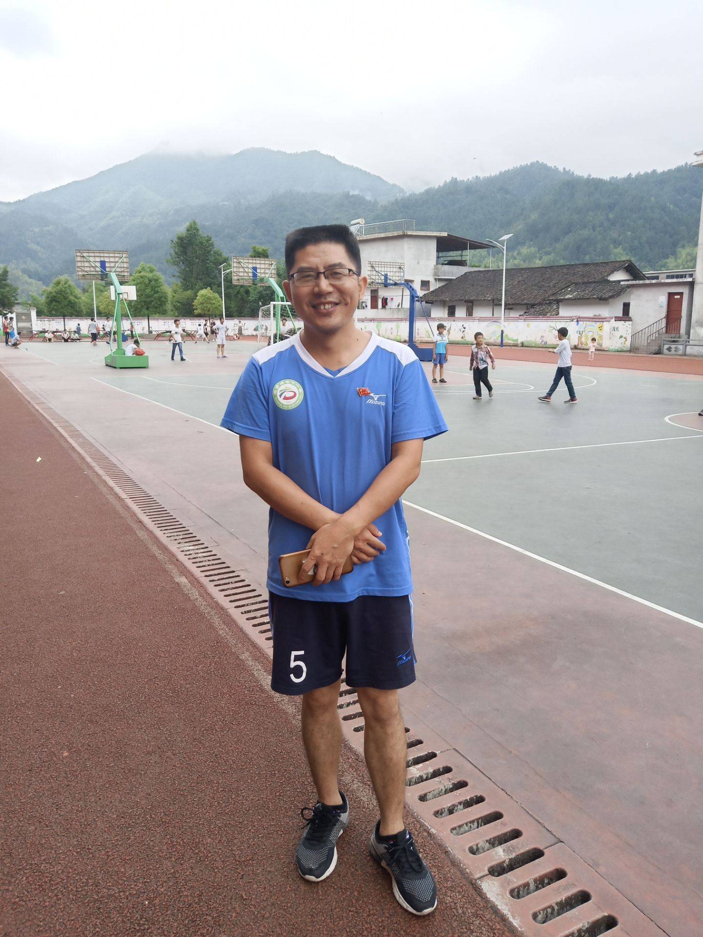 寻找乡村教师代言人：遂川县戴家埔中心小学薛开明|校长_新浪教育_新浪网