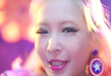 Makiyo新歌浓妆乱舞被批 称符合内地审美_手机新浪网