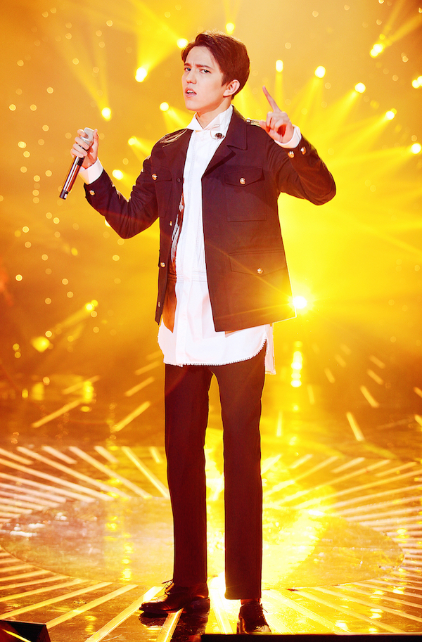 《歌手》韩红霸气支招迪玛希：你是歌王看好的人|韩红|迪玛希|歌手_新浪娱乐_新浪网