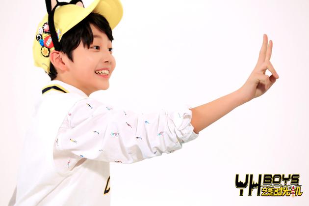 YHBOYS综艺节目正式开启 七小只疯狂爆料有爱互怼_手机新浪网