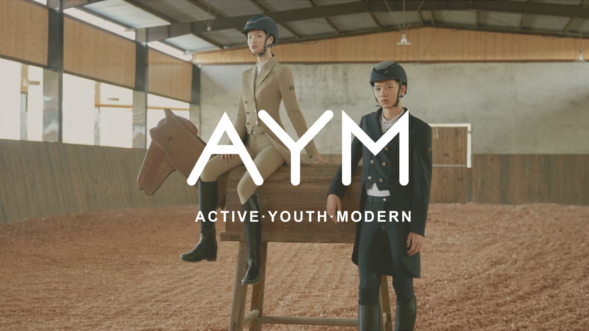 爱跃马AYM 2023春夏“色彩梦想家”系列 共寻色彩迷宫 延伸马术纬度_新浪时尚_新浪网