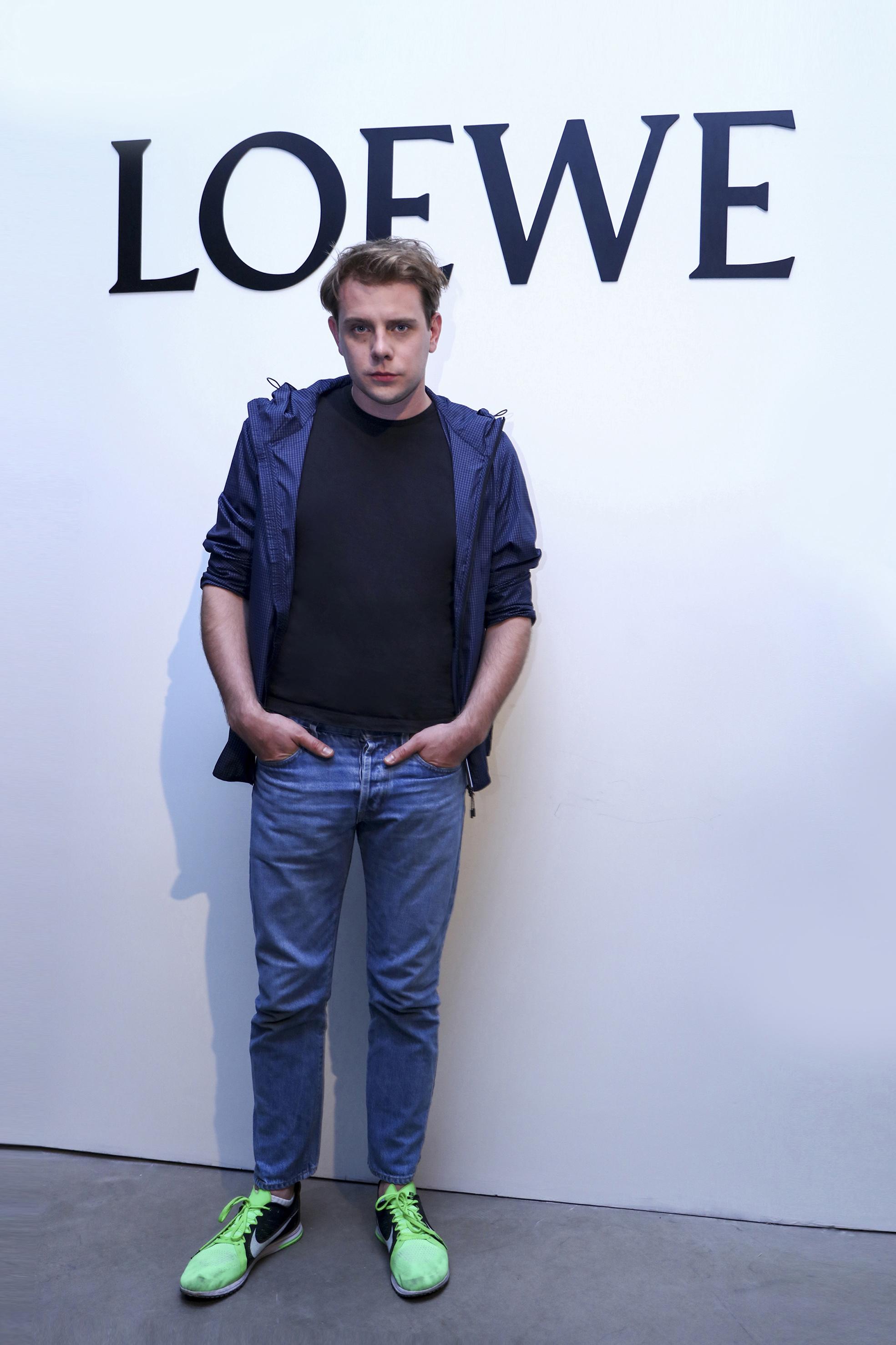 LOEWE罗意威创意总监Jonathan Anderson北京之旅|展览|LOEWE_新浪时尚_新浪网