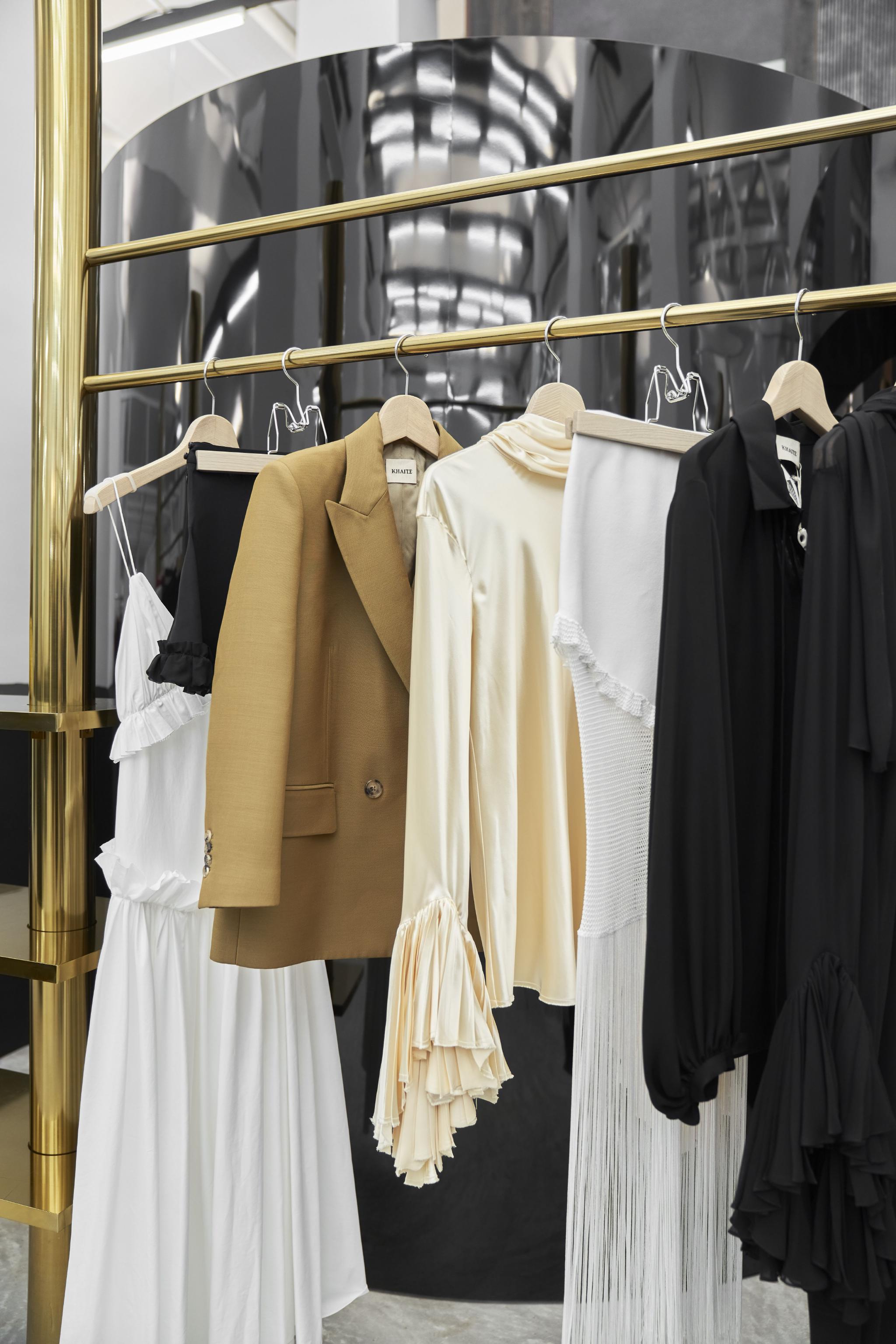 KHAITE正式入驻新加坡Dover Street Market_手机新浪网