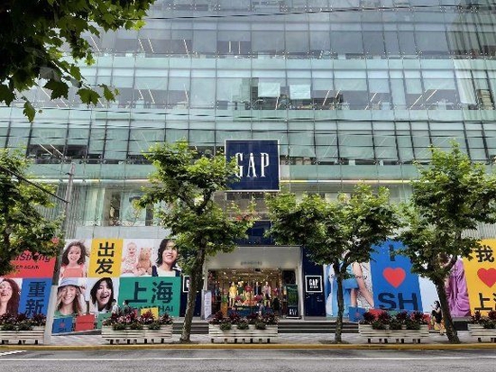 万物复苏，重新出发——Gap上海门店现已重新开业_新浪时尚_新浪网