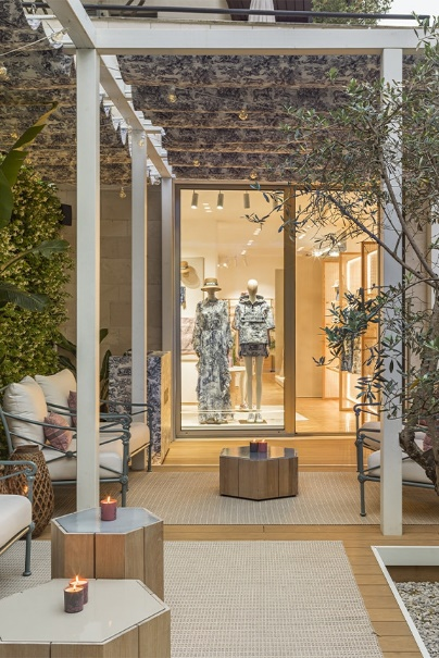 DIOR迪奥邀您开启沉浸式浪漫之旅_新浪时尚_新浪网