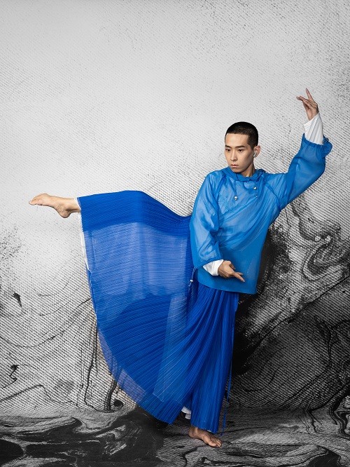 ANGEL CHEN 2022春夏系列发布|ANGEL CHEN|上海时装周_新浪时尚_新浪网