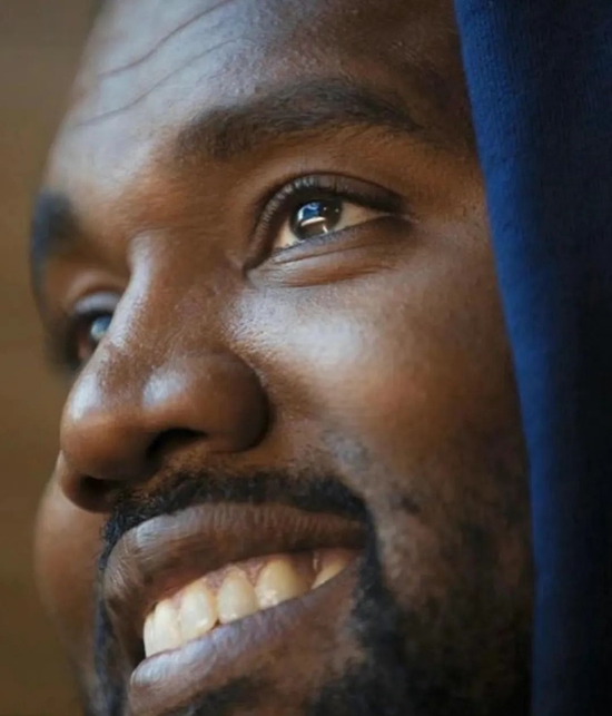 Ye将开启的“后YEEZY时代”，起点在中国？|Kanye|中国|侃爷_新浪时尚_新浪网