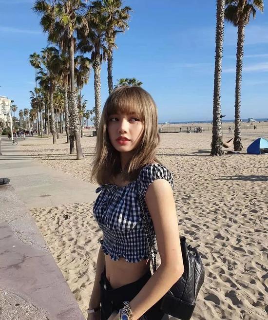 隐藏在“清纯”外表下的格子装真美_手机新浪网