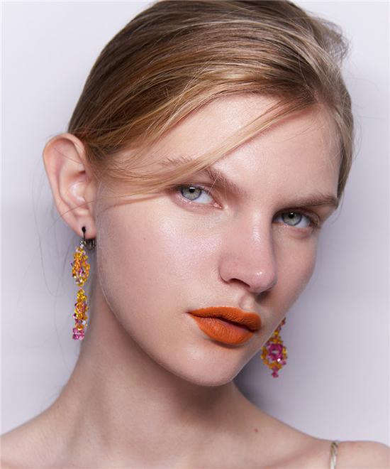 M essential 2020春夏《The Lover》系列发布_新浪时尚_新浪网