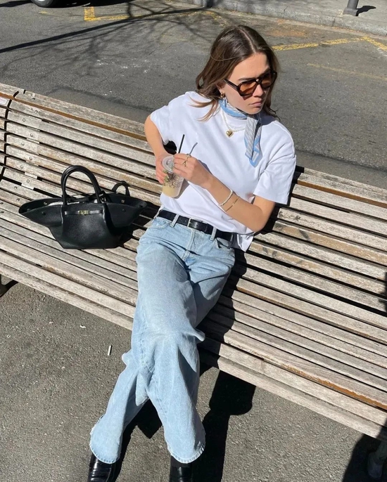 “Clean Fit”到底是一种值得追的新风格吗？|穿搭|时尚博主|极简主义_新浪时尚_新浪网