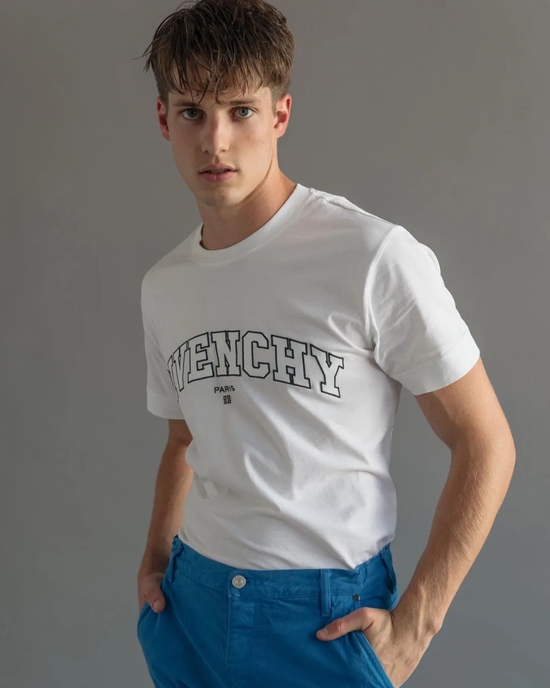 Victoria's Secret 的最新男模特！|Victoria's Secret|男模_新浪时尚_新浪网