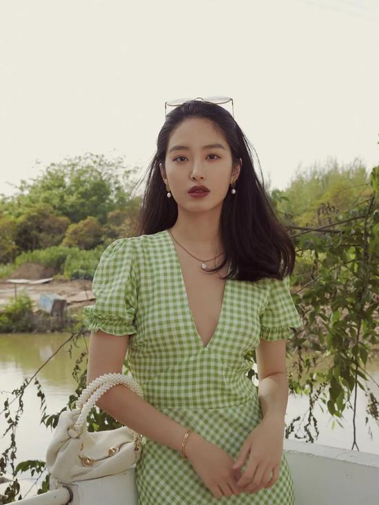 隐藏在“清纯”外表下的格子装真美_手机新浪网