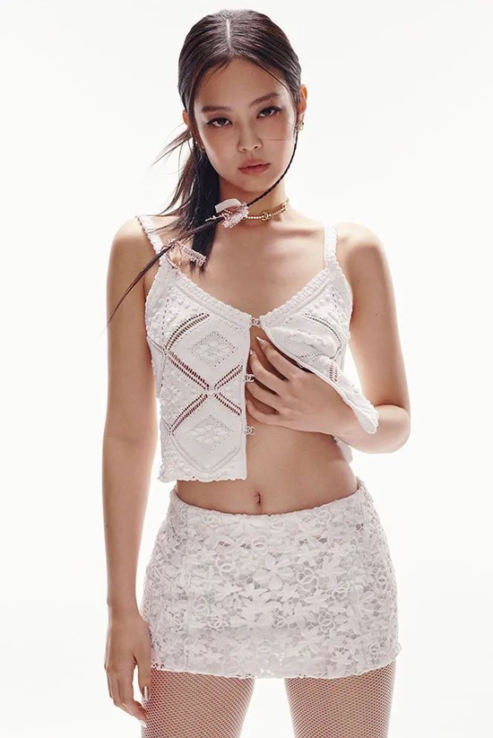 Jennie化身“人间香奈儿”拍摄破尺度杂志大片！真空上阵看傻粉丝？ -6park.com