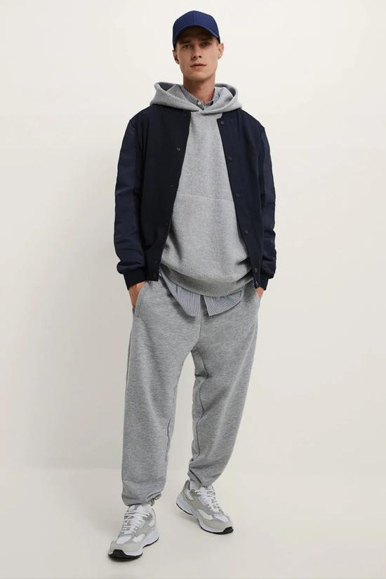 国外叫嚣要火的Athflow风到底是什么？|时尚|穿搭|有型_新浪时尚_新浪网