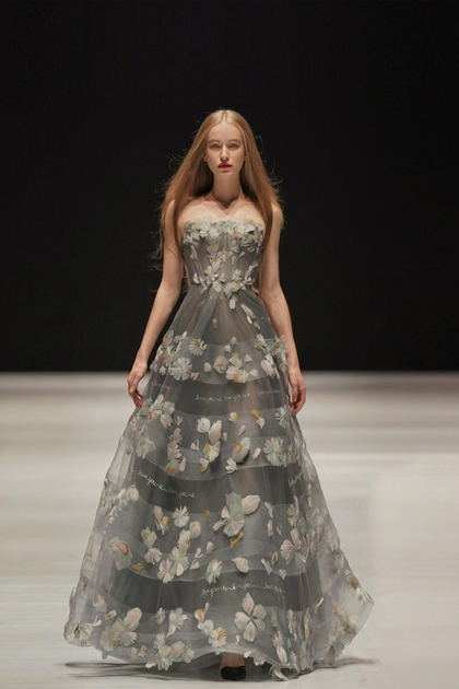 WANG FENG BRIDAL 2022春夏系列上海时装秀|WANG FENG_新浪时尚_新浪网