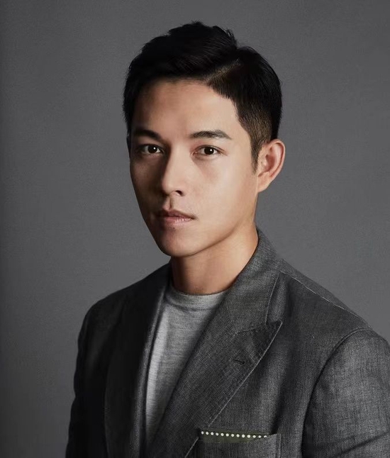 《W》杂志中文版正式上线_新浪时尚_新浪网