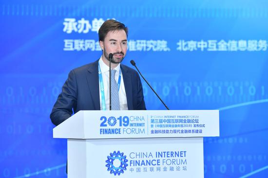 Rhys Gordon-Jones:开放银行有助于缓解信息不对称_新浪财经_新浪网