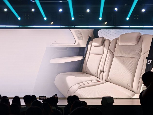 零跑C16汽車正式上市：純電/增程6座SUV 售價15.58萬元起 - 新浪香港