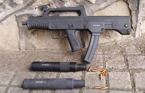 二十一世纪的国产新型冲锋枪—JS9冲锋枪