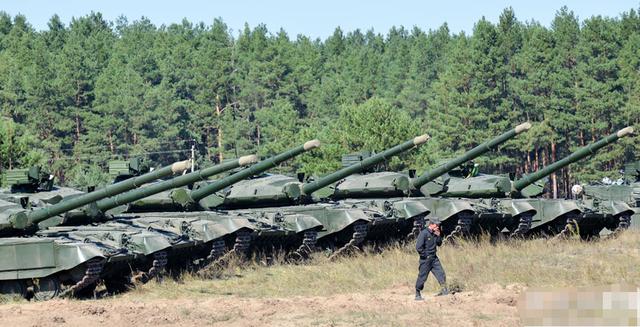 苏联反坦克导弹里程碑9M112！历经车臣战火，眼镜蛇导弹家族壮大|导弹|眼镜蛇|反坦克导弹_新浪新闻