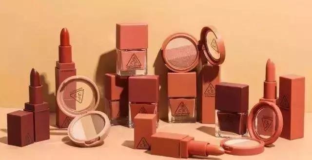 3CE终于进入中国市场，可它不再像当年那般受欢迎|伊蒂之屋|韩妆|彩妆_新浪新闻