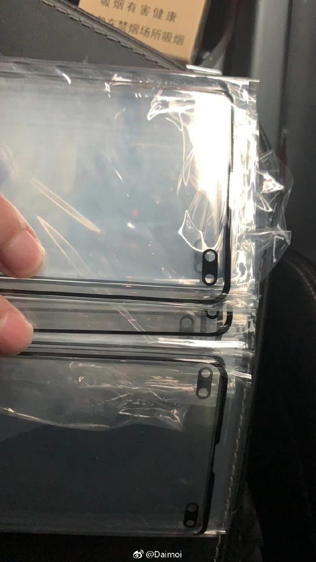 三星S10屏幕膜曝光，确认屏内双摄镜头！超高屏占比搭载__财经头条