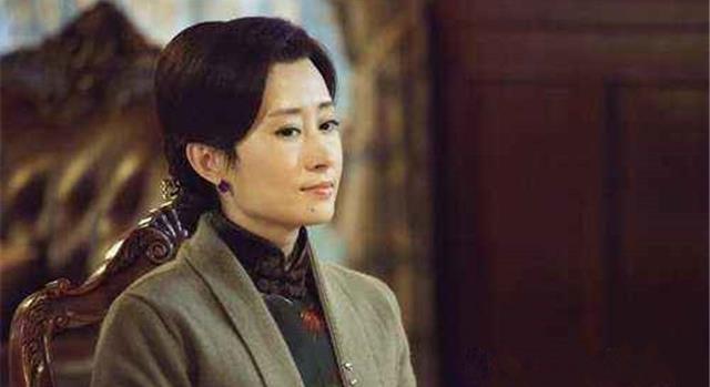 伪装者：明家四姐弟谁的伪装最厉害？毫无疑问就是他！|明楼|伪装者|姐弟_新浪新闻