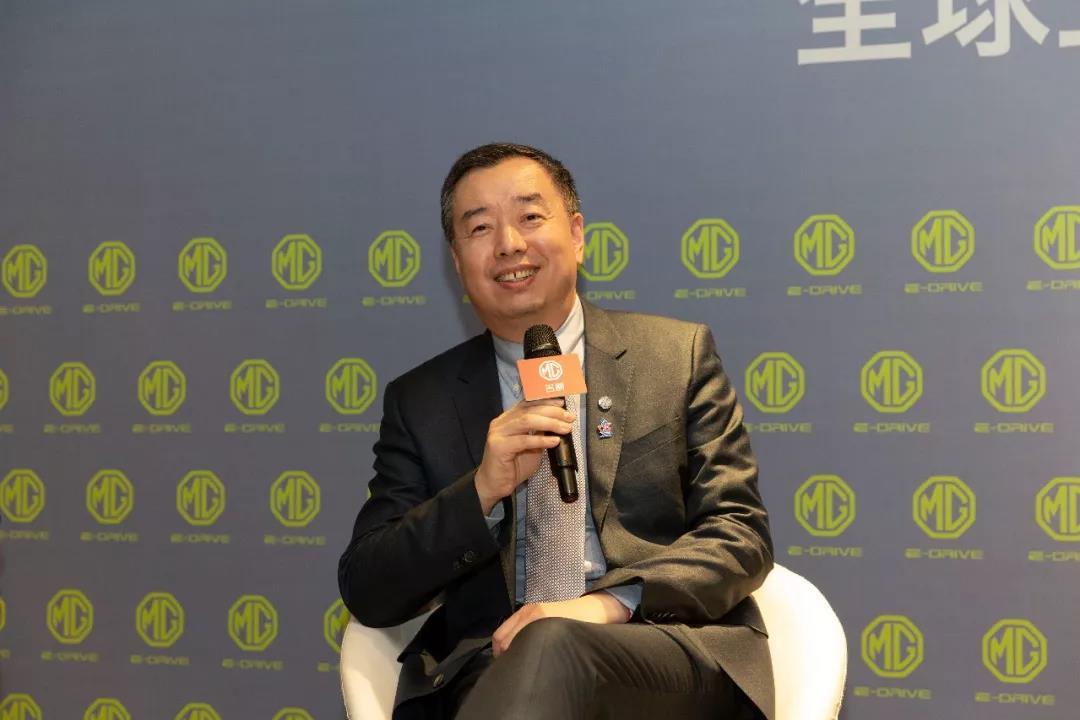 名爵海外团队现身北京，他们谈了些什么？-新浪汽车