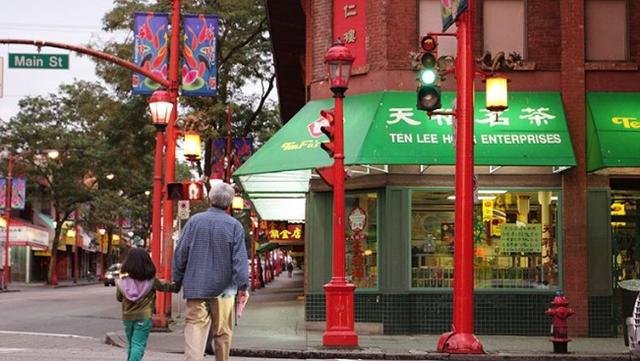 定居加拿大的120万华人，当地人是怎么对待他们的？|华人|加拿大|当地人_新浪新闻