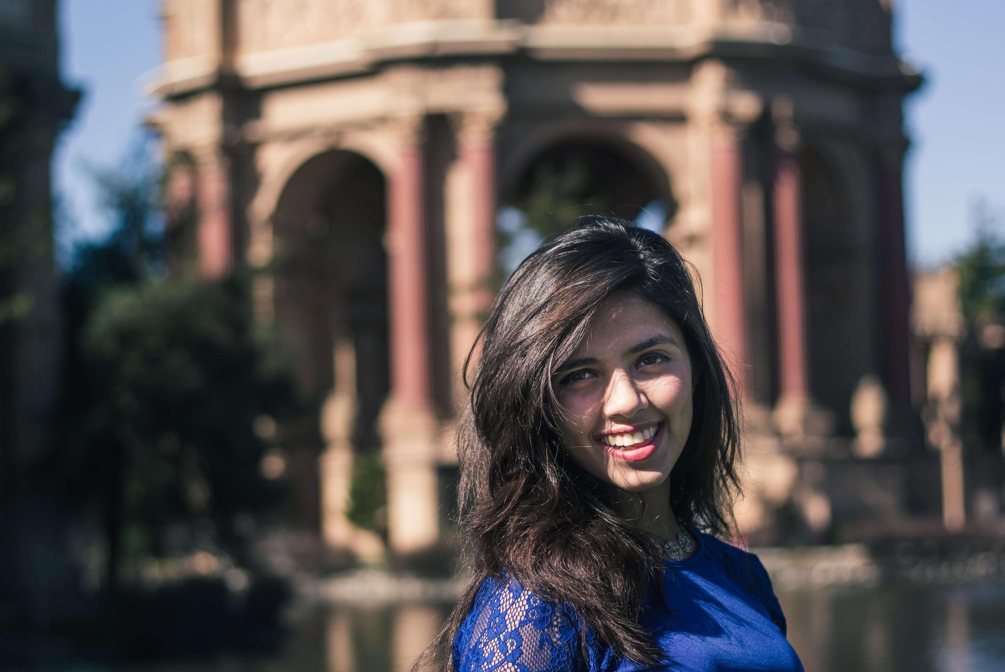 直面“恶毒目光”：走近巴基斯坦跨性别群体_手机新浪网