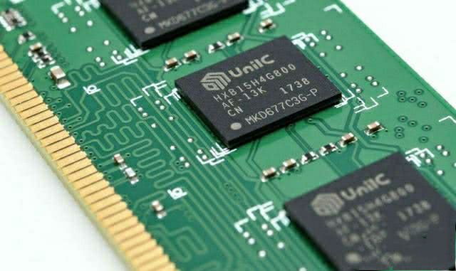 64G内存：双通道16G内存，正式再见__财经头条