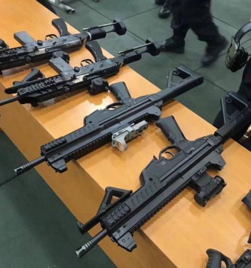 二十一世纪的国产新型冲锋枪—JS9冲锋枪