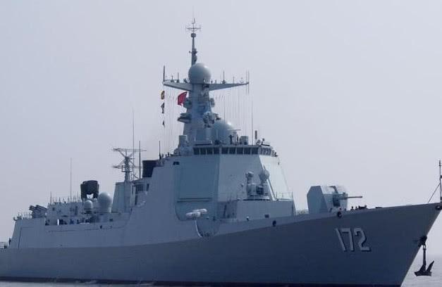 052D驱逐舰又升级，吨位或超8000吨！__财经头条