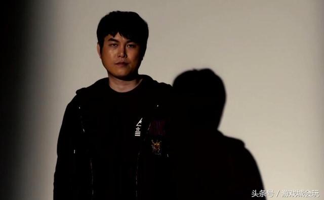 斗鱼下一名100级满级主播 yyf靠粉丝捡道具支持