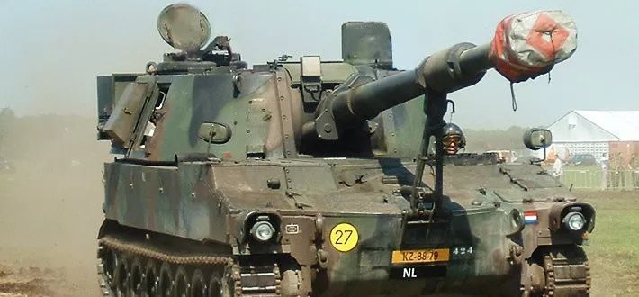 最受欢迎的M109系列自动火炮，服役时间超40年！|火炮|服役|自行榴弹炮_新浪新闻